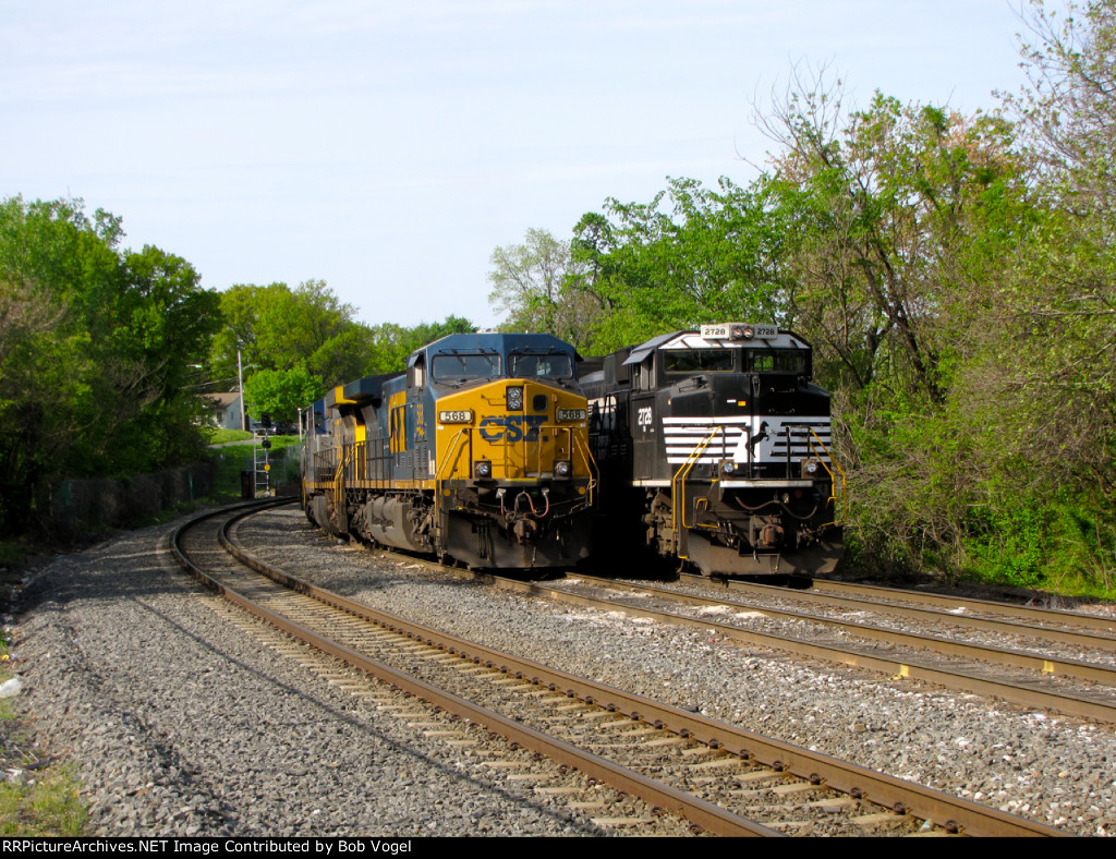 CSX 568 and NS 2728